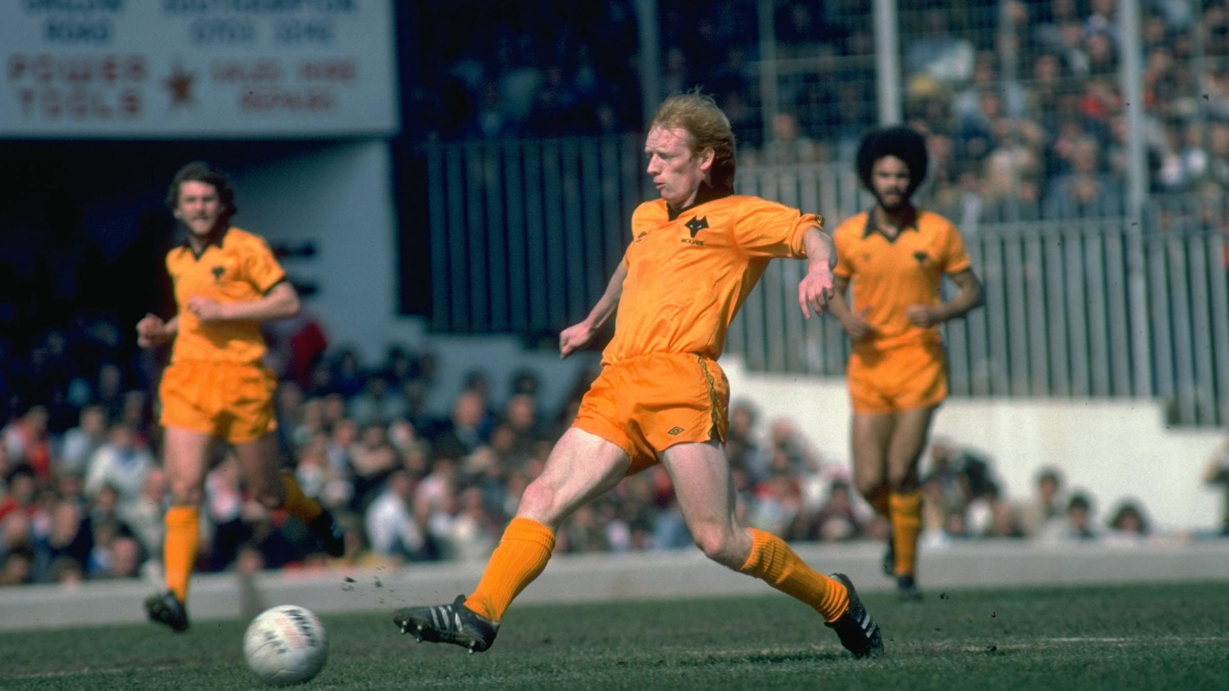 Wolves Scrapbook | Willie Carr | Features | News | Wolverhampton ...