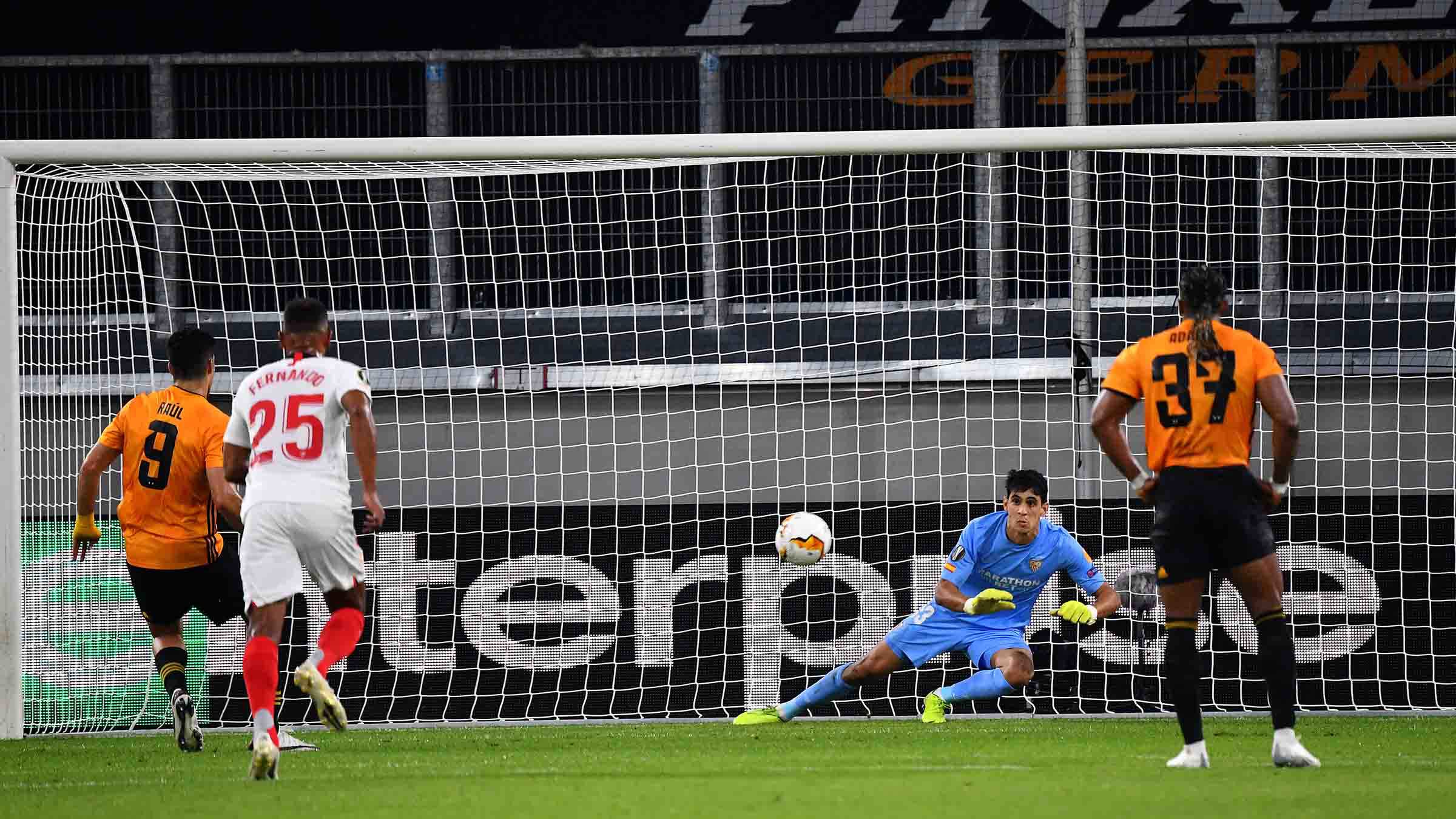 Matchday blog | Wolves vs Sevilla | Men's First-Team | News ...