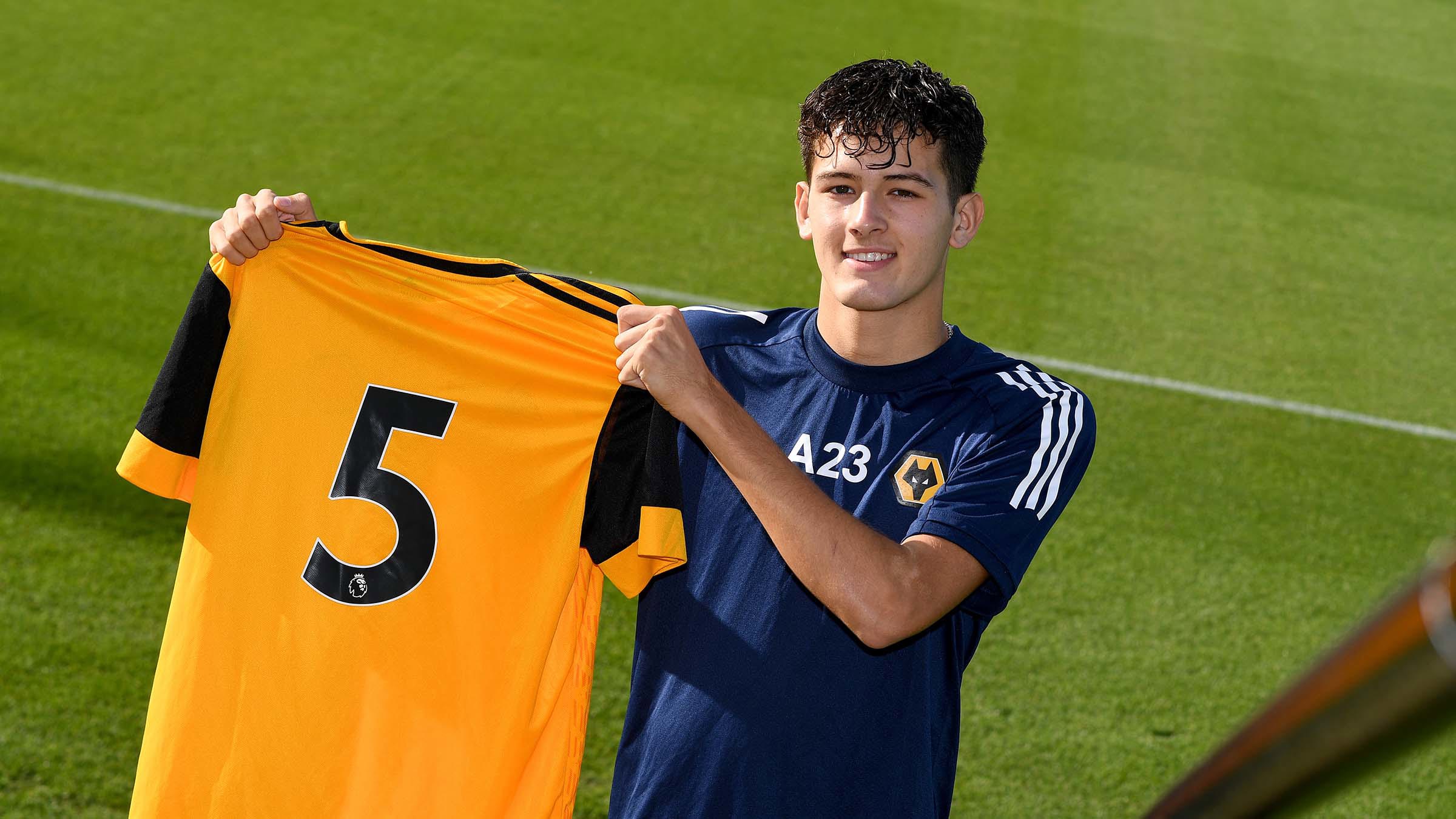 Hubner signs professional deal | Academy | News | Wolverhampton ...