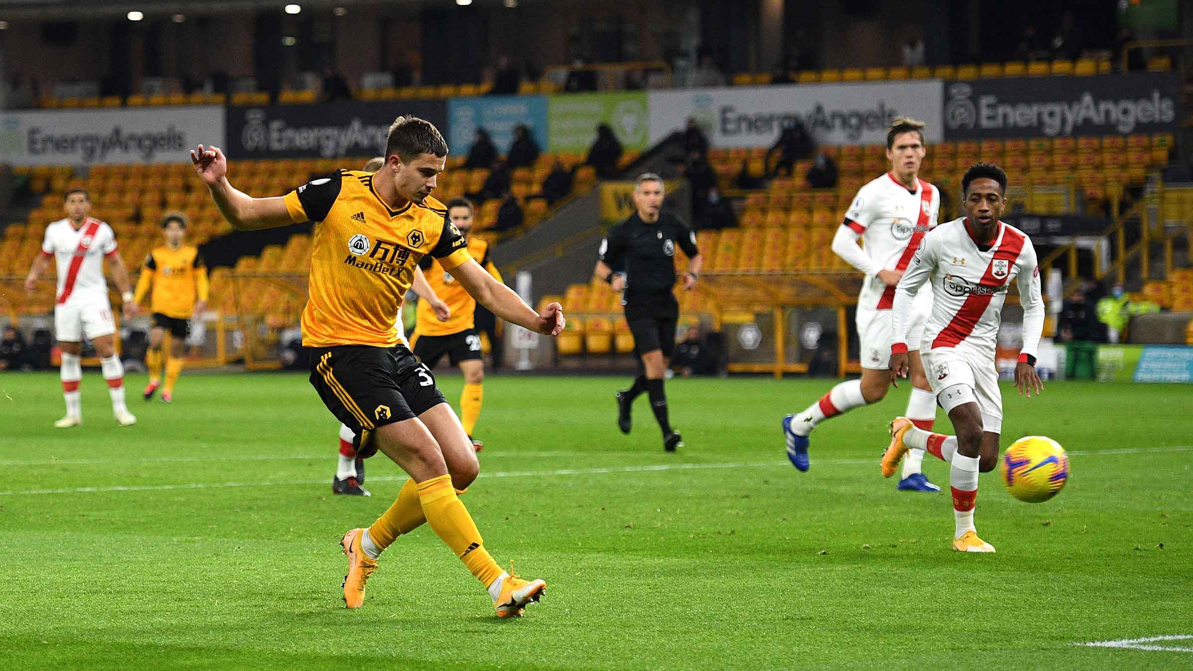Gallery | Wolves 1-1 Southampton | Men's First-Team | News ...