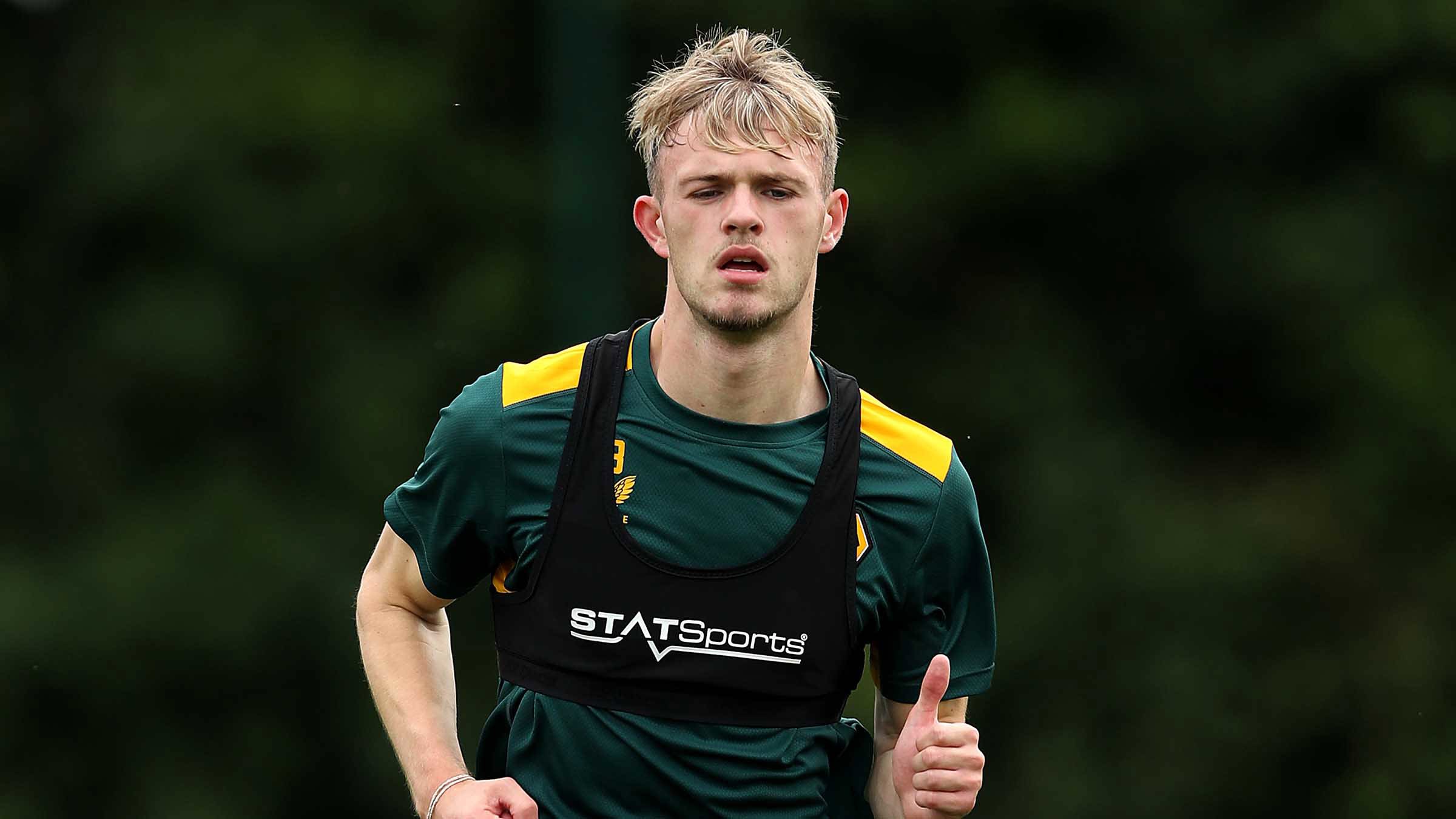 Perry returns to Compton | Loan Watch | News | Wolverhampton Wanderers FC