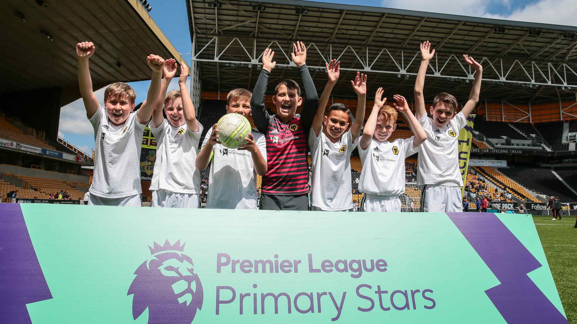 PL Primary Stars | Gallery | Foundation | News | Wolverhampton Wanderers FC