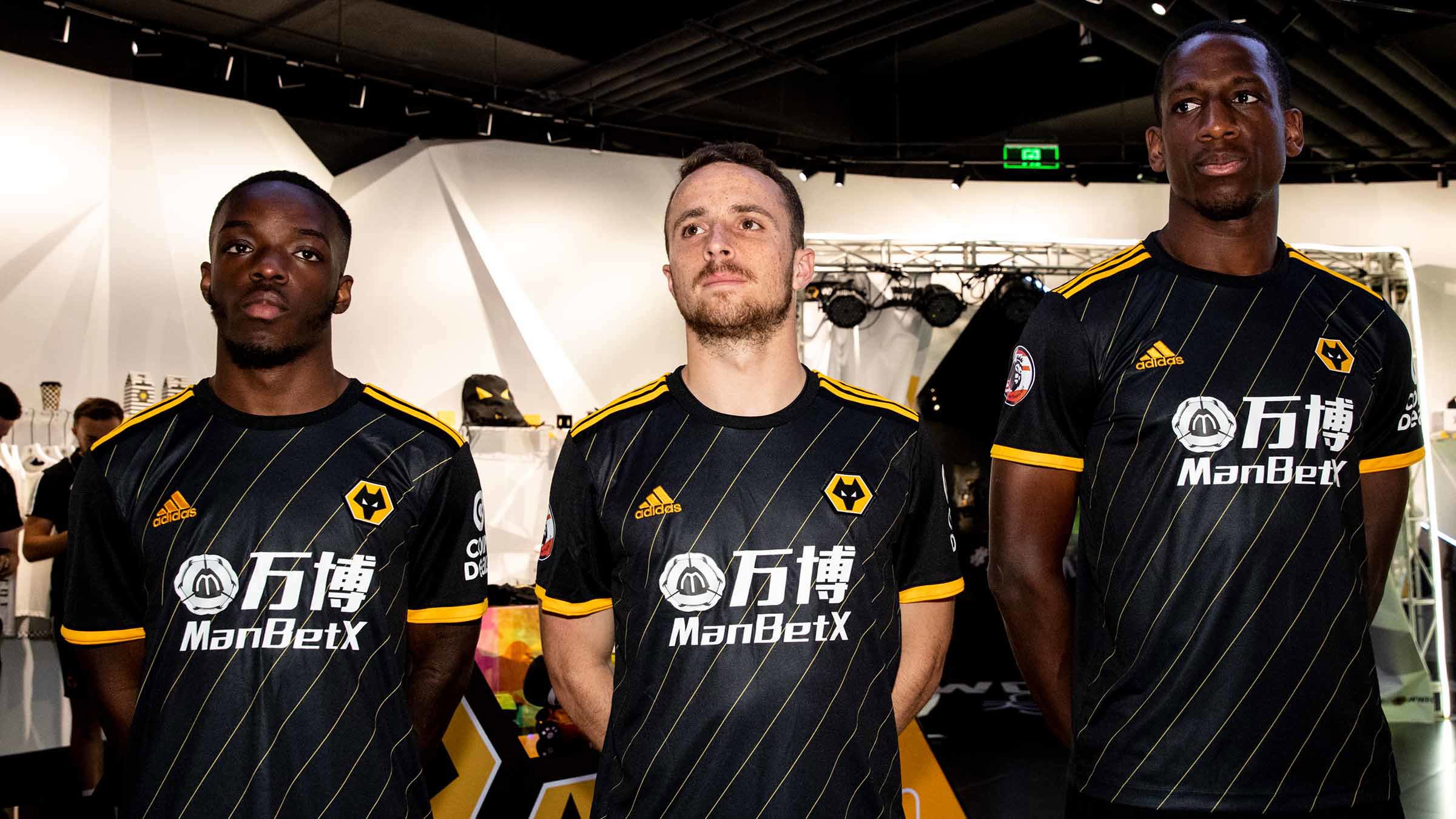 Away kit launch | Gallery | Club | News | Wolverhampton Wanderers FC