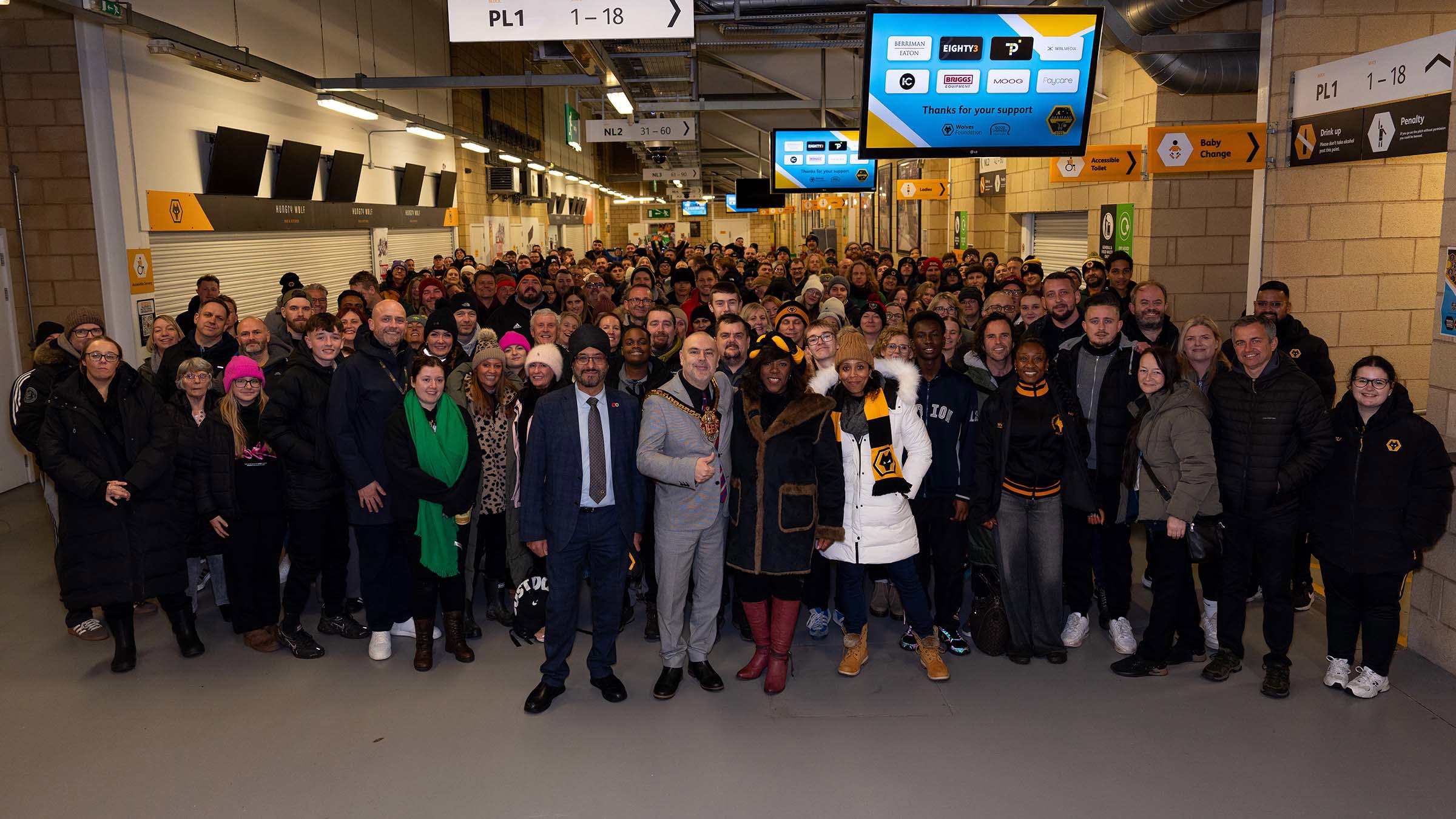 Merry Christmas from Wolves Foundation | Foundation | News ...