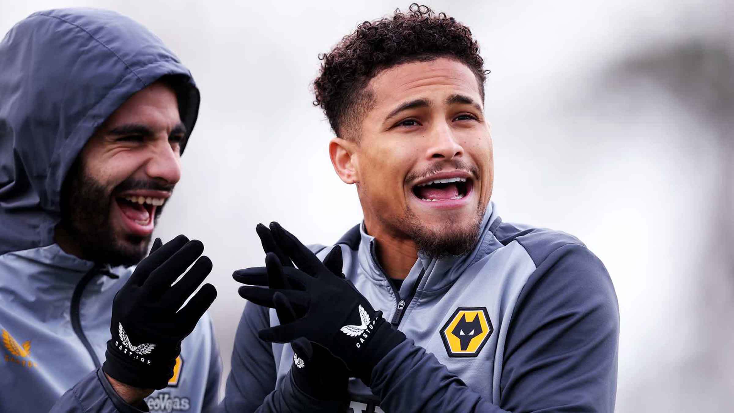 Gallery | Warming up for Brentford | Men's First-Team | News ...