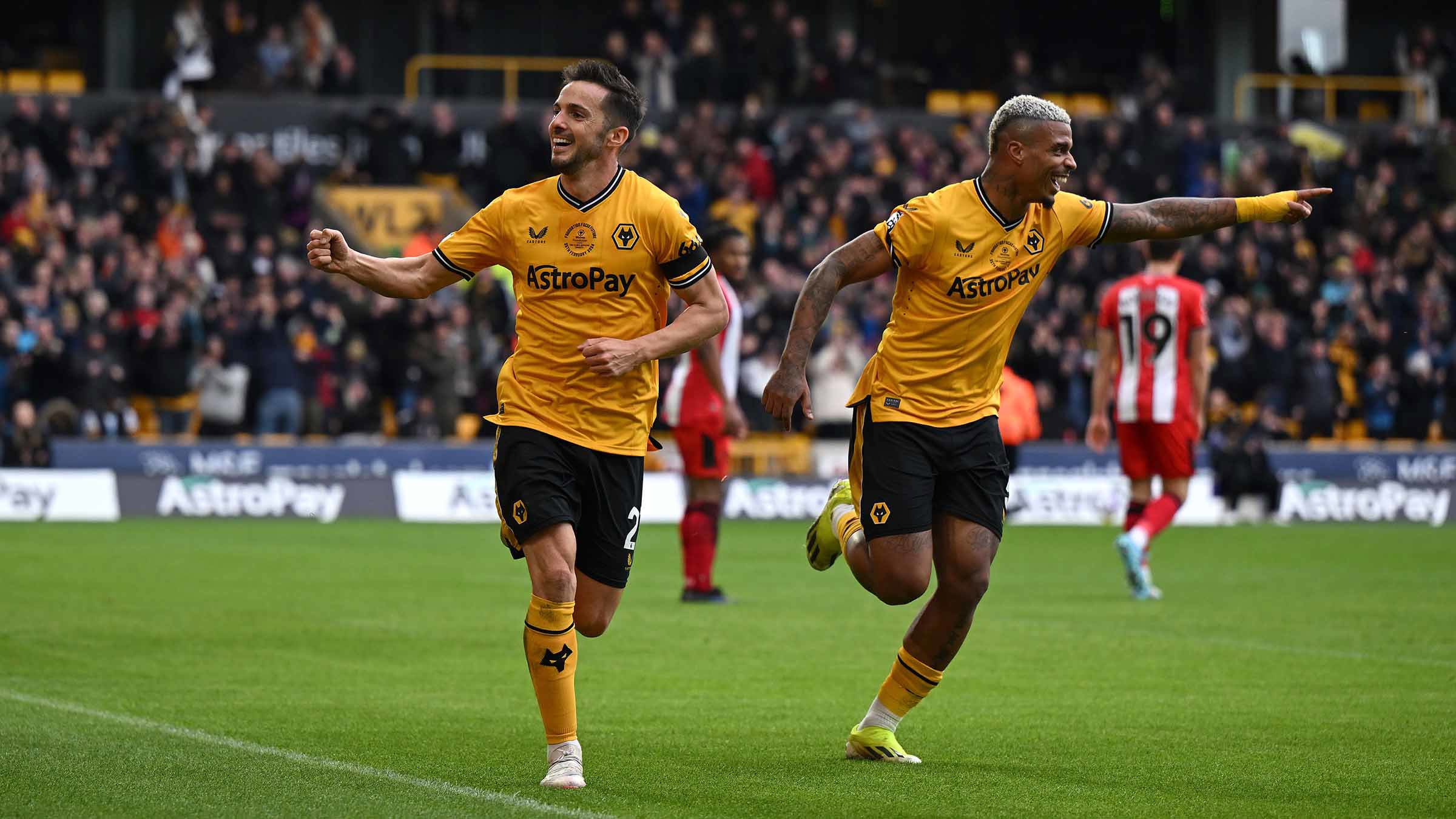 FPL MD 28 | Sign up Sarabia | Features | News | Wolverhampton Wanderers FC