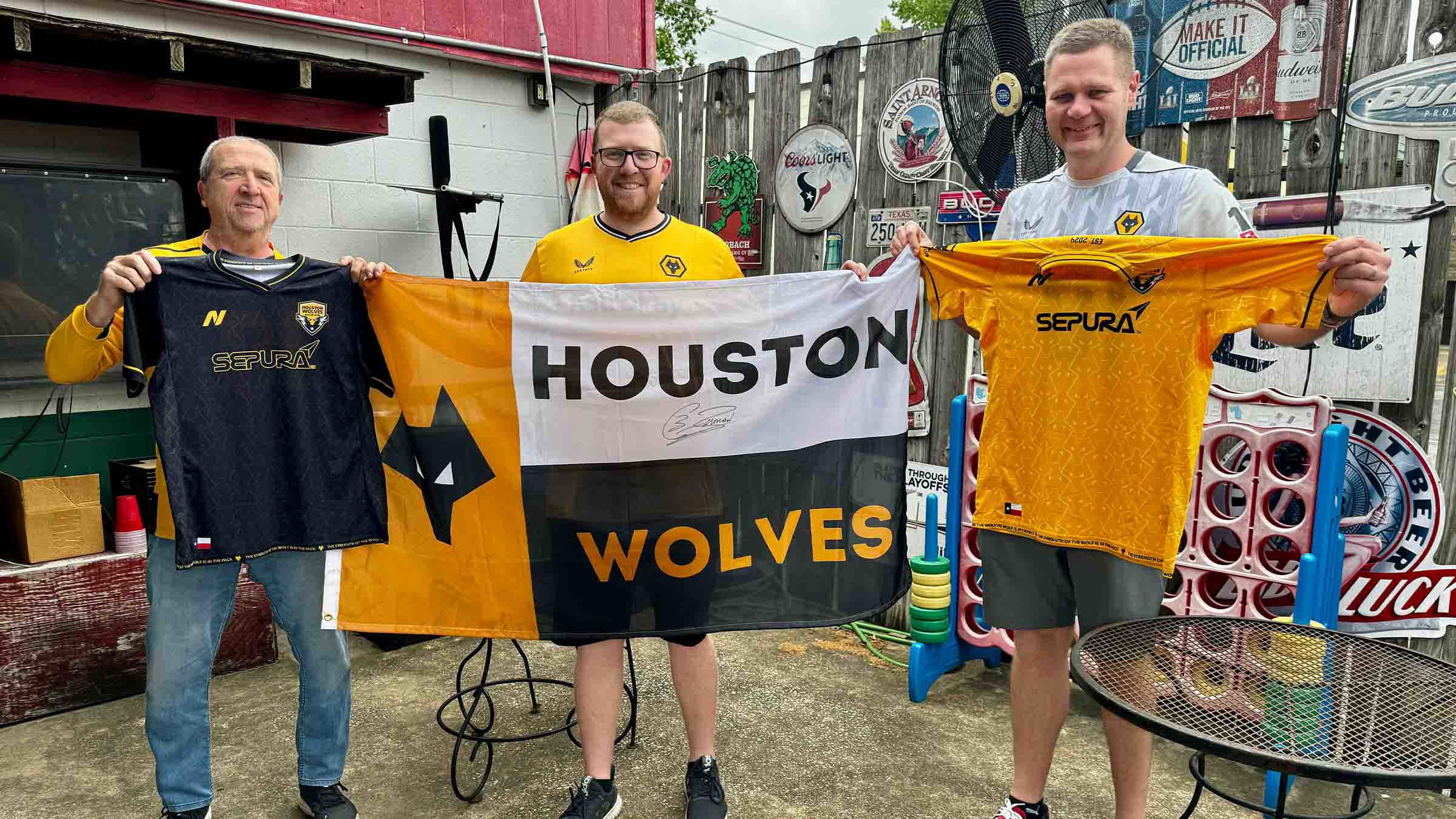 Wolves and Houston Wolves join forces | Club | News | Wolverhampton ...