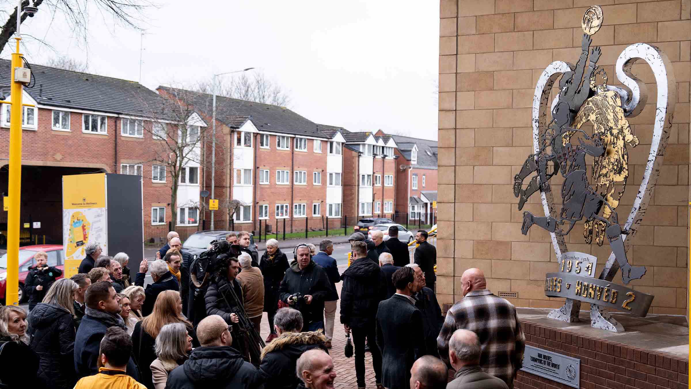 A permanent Honved nod at Molineux | Features | News | Wolverhampton ...