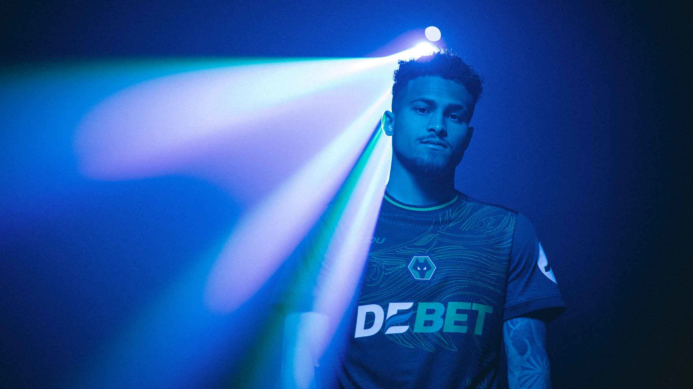 Gallery | Go behind the scenes of the away kit shoot | Club | News ...