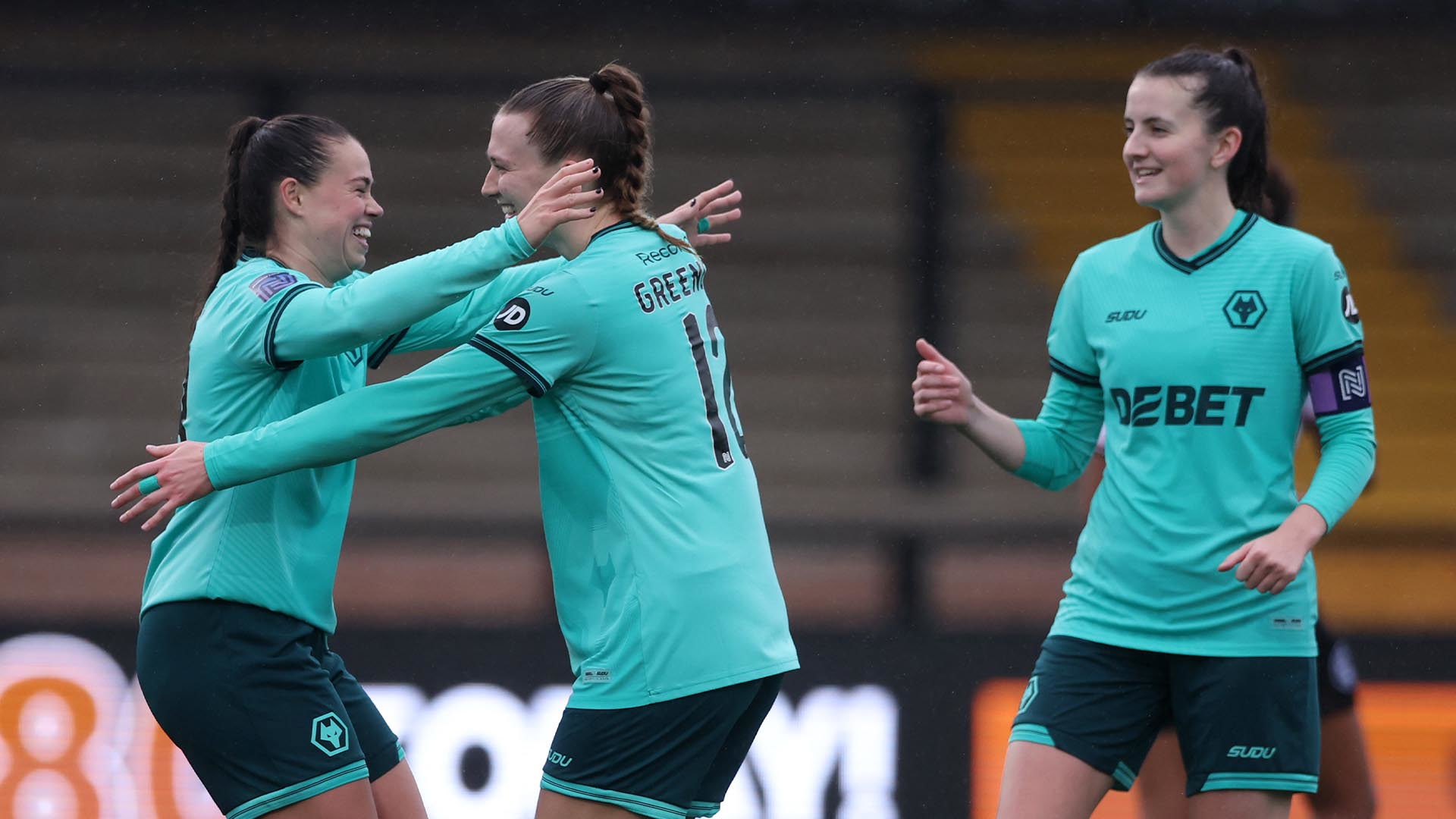 Wolves Express | Sunderland defeat but Greengrass hits six | Club ...