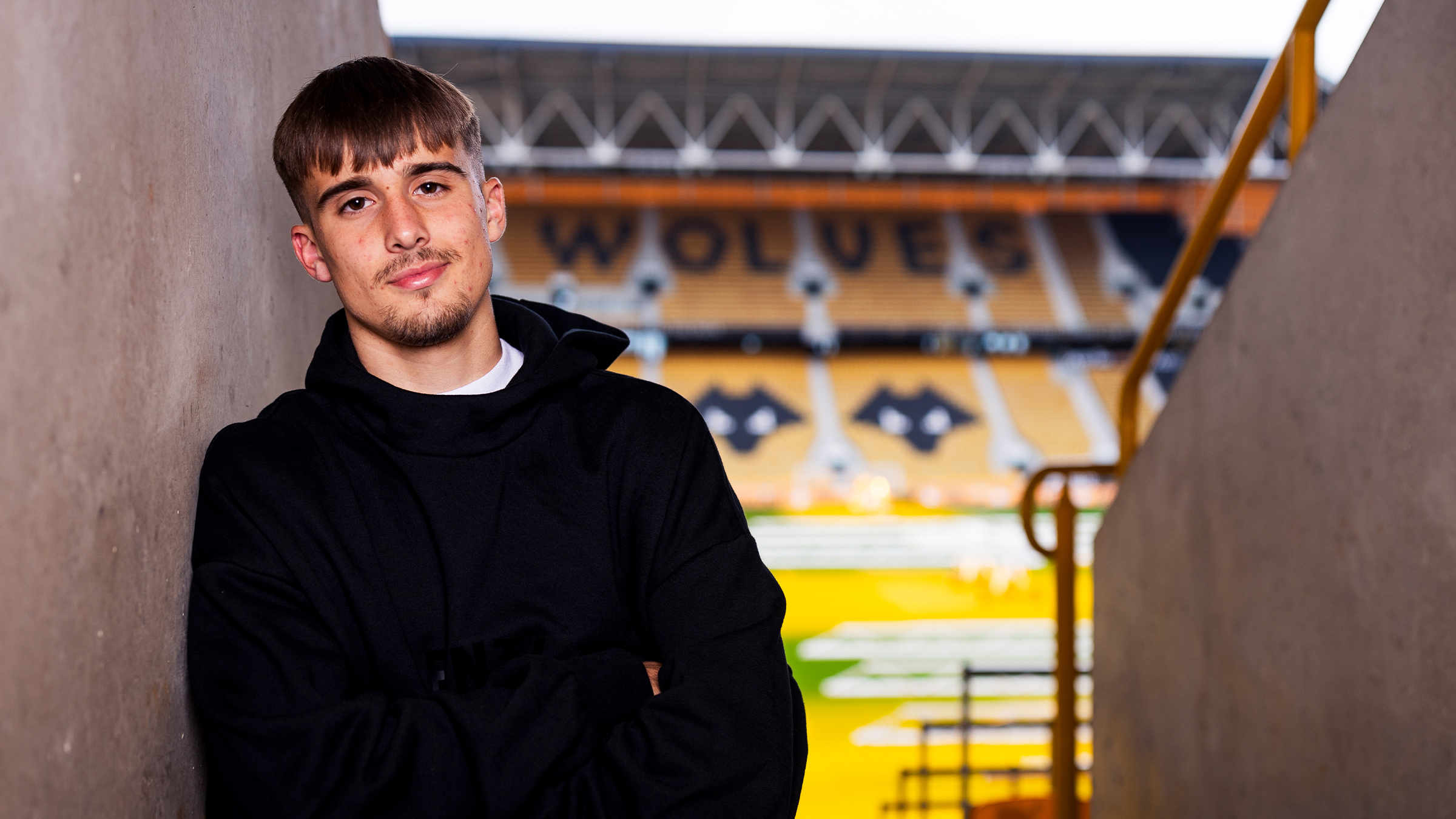 Harper signs first professional contract | Academy | News ...